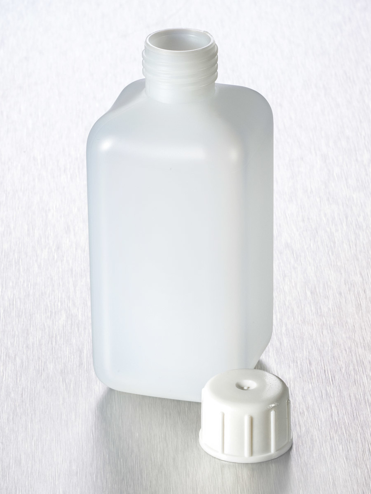 FCP250-05 | Corning® Gosselin™ Square HDPE Bottle, 250 mL, 20 mm White ...