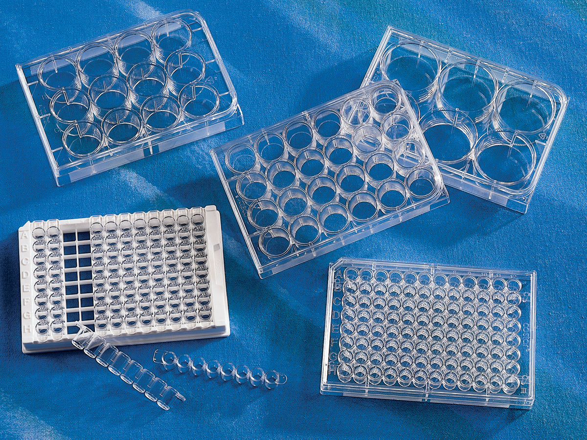 Corning 9102 Polystyrene Flat Bottom 96 Well TC Treated Microplate Case 