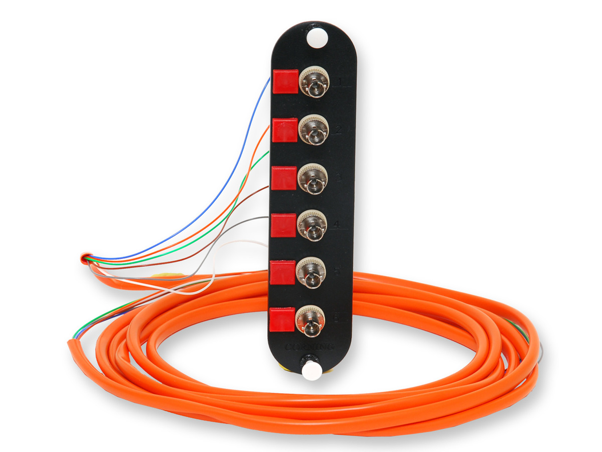 CCH-CP06-G5-P03CH | Closet Connector Housing (CCH) Panel, pigtailed, ST ...