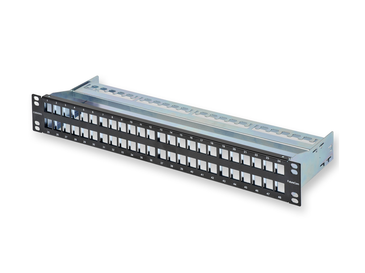 CAXXSV-04808-C002 | Flush mount Everon® Copper Datacom Keystone Patch Panels 19“ Black | Corning