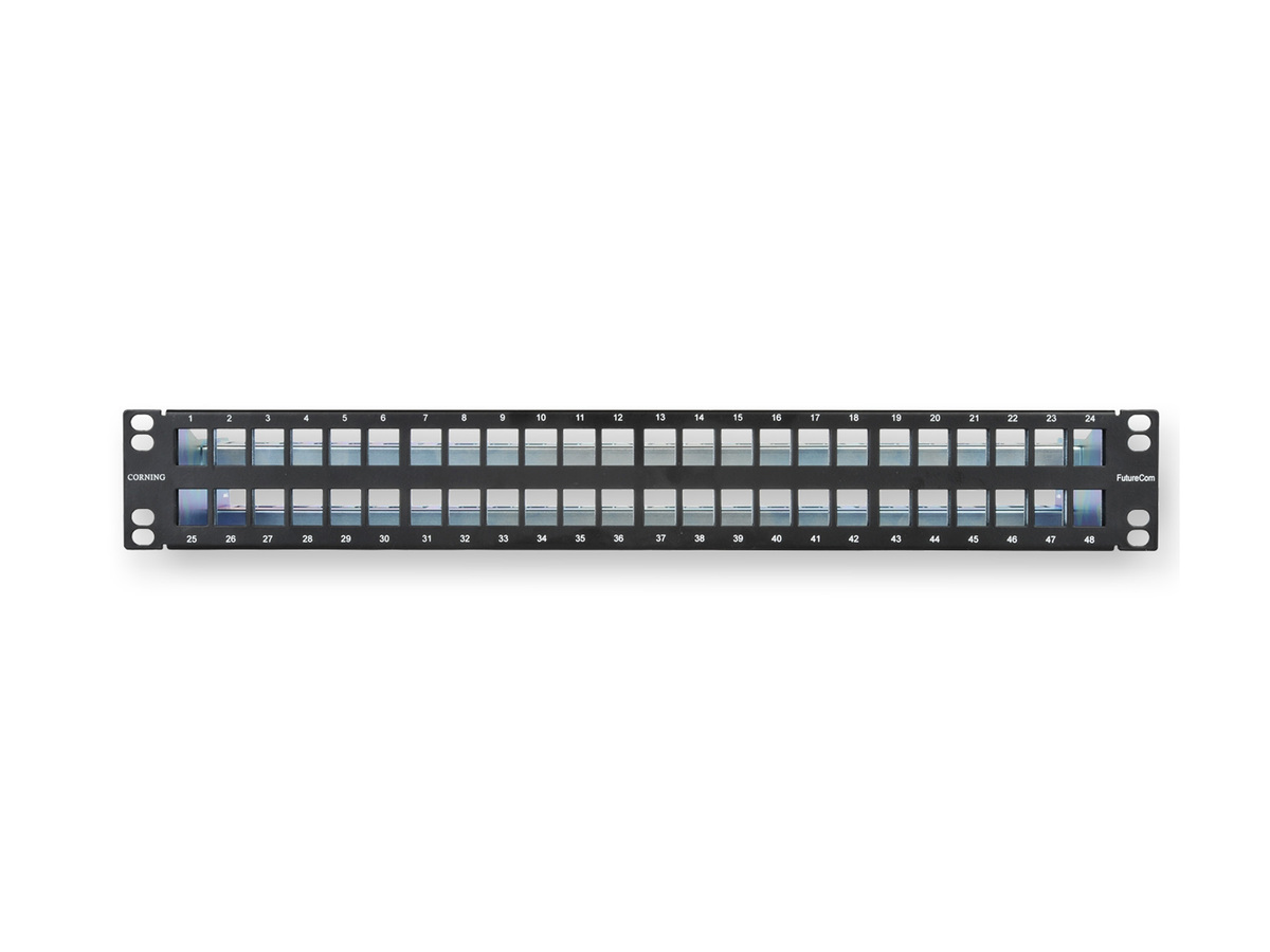 CAXXSV-04808-C002 | Flush mount Everon® Copper Datacom Keystone Patch Panels 19“ Black | Corning