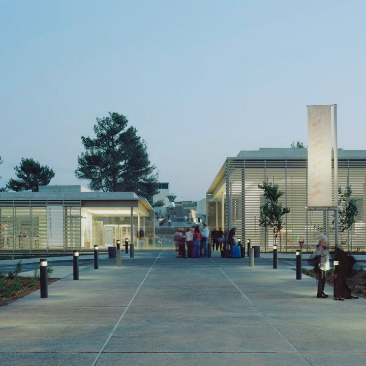 Glass in the Built Environment | Glass Design | Corning