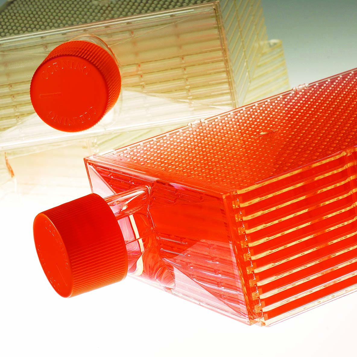 Scale-up Benchtop Cell Cultures Using HYPER Technology | Corning