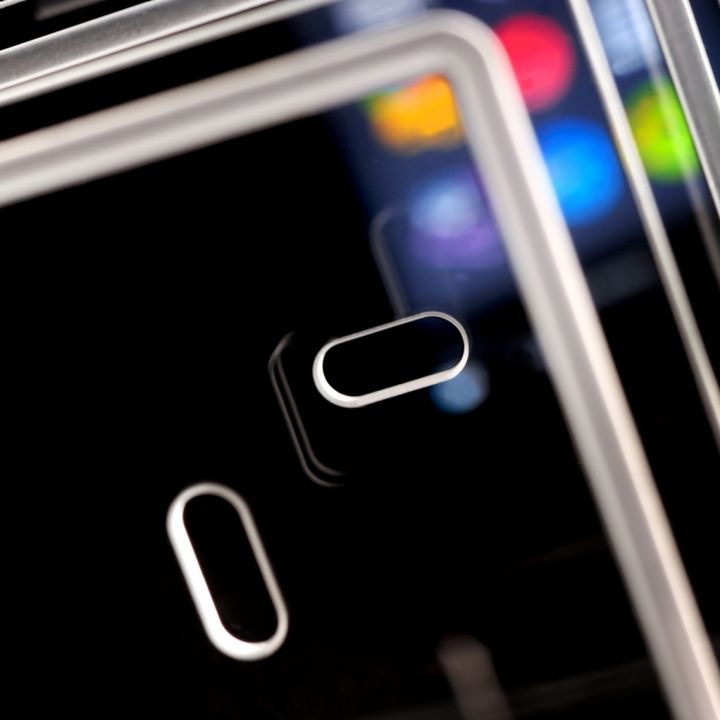 3D Glass Technology | 3D Cover Glass Technology | Corning