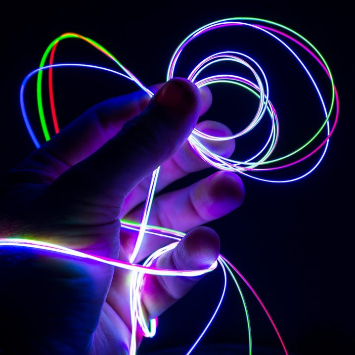 Glowing Fiber Optic Lighting |Corning Fibrance Light-Diffusing Fiber ...