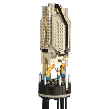 Glasfaser-Freileitungsbau mit OptiTip®-Steckern | Corning