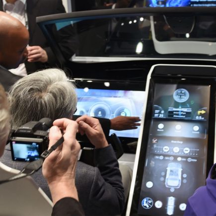Next Generation Auto Glass| Hybrid Windshield Technology and Glass ...