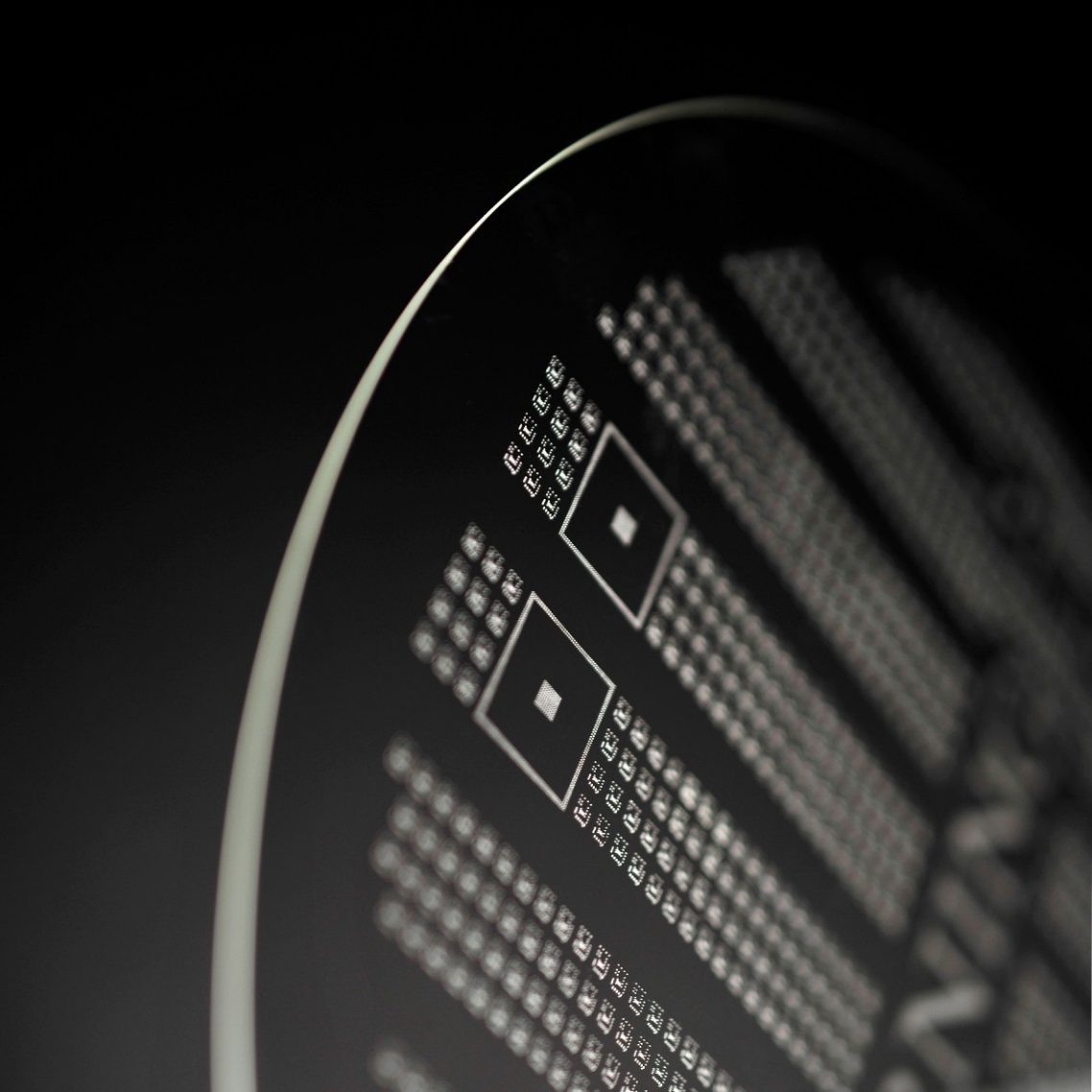 Semiconductor Glass Wafers | Semiconductor Packaging | Corning