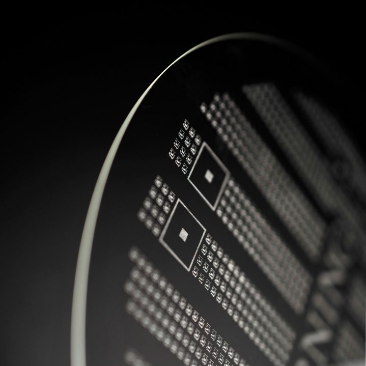Semiconductor Glass Wafers | Semiconductor Packaging | Corning