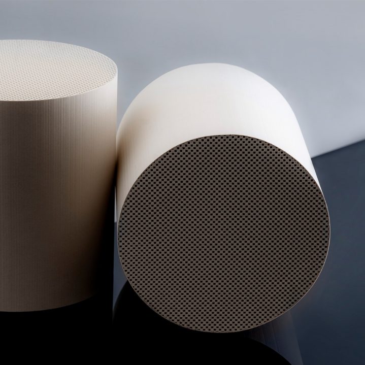 Automotive Technologies | Cleaner, Safer, More Connected Cars | Corning