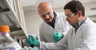 Microbiology Workflow Solutions | Sampling and Analysis | Corning