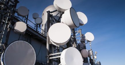 Microwave Connectivity | Microwave Interconnect Solutions | Corning