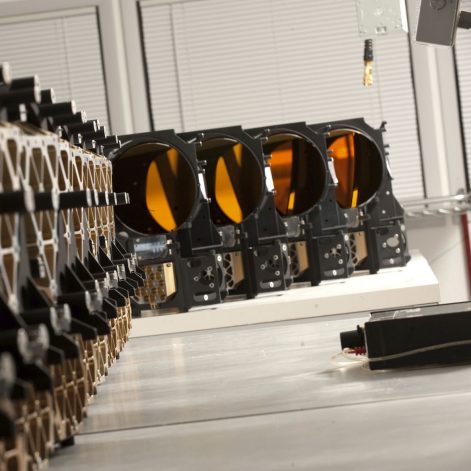 Assembly And Test Capabilities | Advanced Optics | Corning
