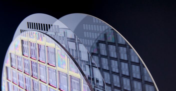 Precision Glass Solutions | Augmented Reality (AR) Glass Wafer, HPFS ...