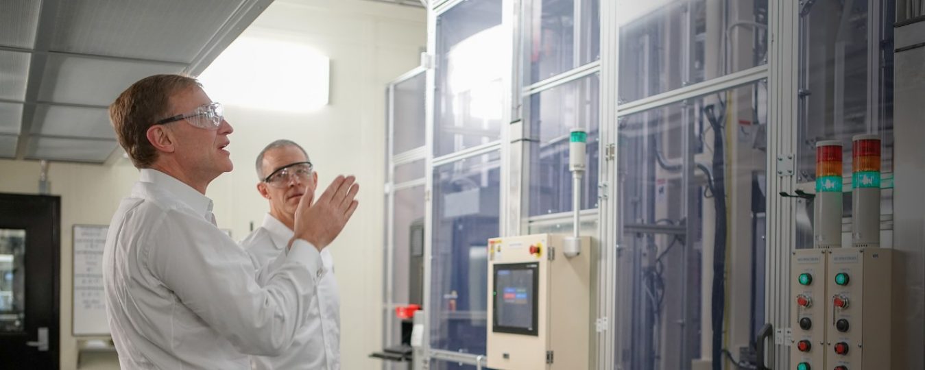 Corning and Apple Announce Continued Collaboration | Mobile Consumer ...