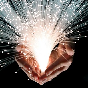 Five Ways Corning Enables the Latest Mobile Technology Trends | Glass ...