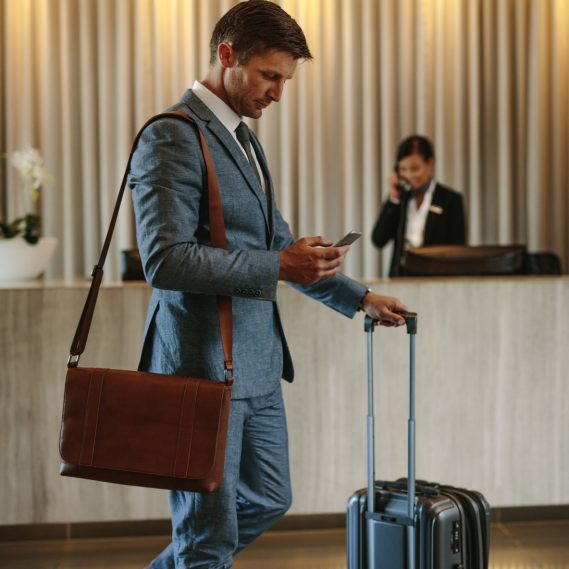 Hospitality Network Solutions | Fiber to the Room Hotel IT Network ...